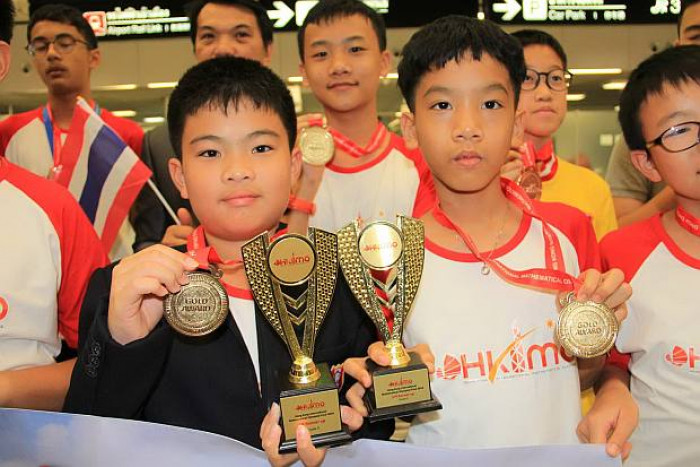 Bangkok Post - Students bring home 141 medals from maths Olympiad