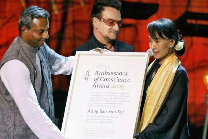 Amnesty takes back Aung San Suu Kyi award Bangkok Post Learning - Learn ...