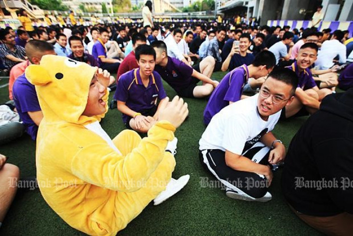 The great uniform debate Bangkok Post Learning - Learn English from News