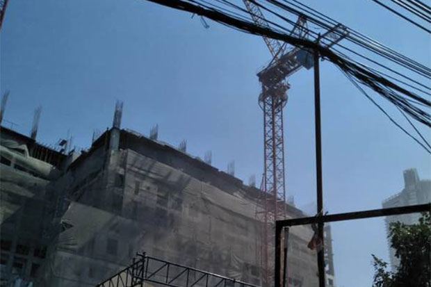 Bangkok Post - Four workers killed when crane boom breaks and falls