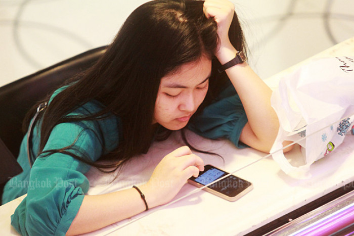 Bangkok Post - An English-always app workaround