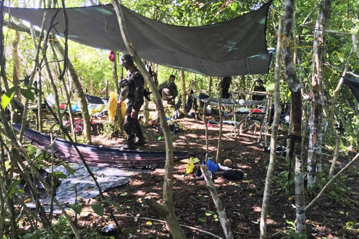 Bangkok Post - Filipino gangs seize 10 fishermen off Borneo: watchdog