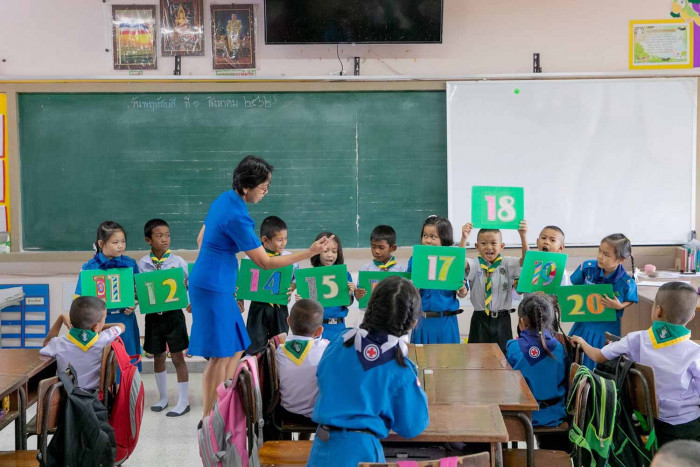 Bangkok Post - Turning schools into 'learning communities'