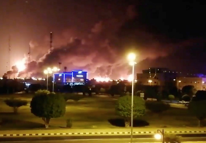 Bangkok Post - Drone strike sparks huge fire in Saudi Arabia