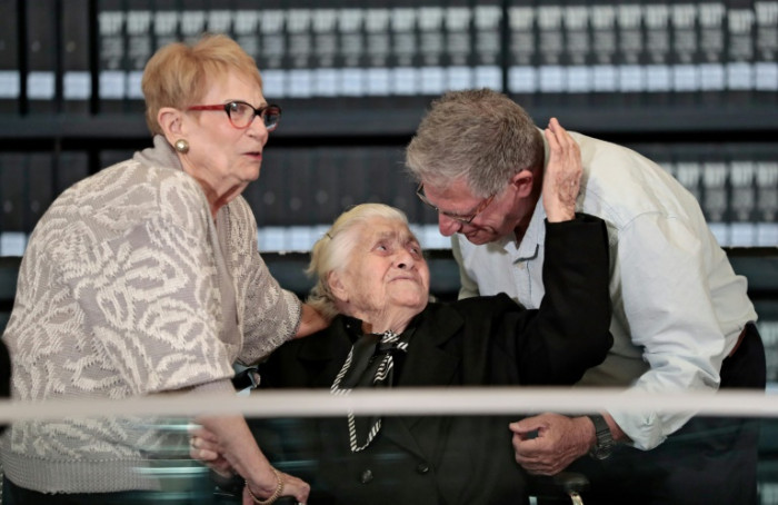 Bangkok Post - Holocaust survivors meet their saviour 75 years later