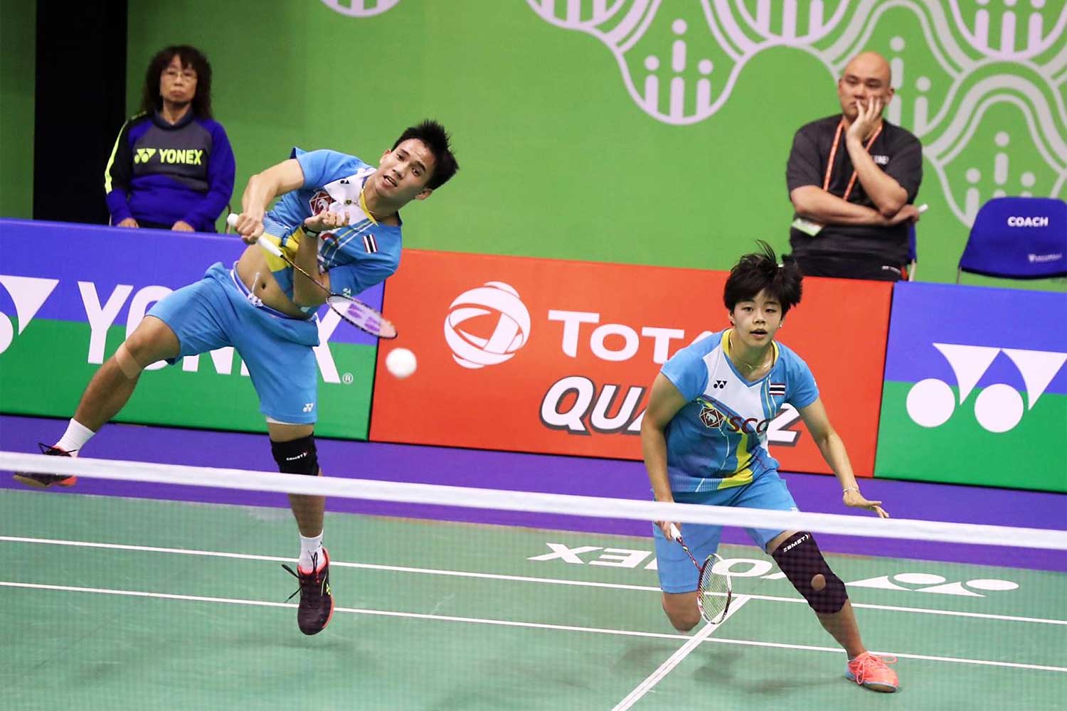 Bangkok Post - Dechapol, Sapsiree thrash Indian pair