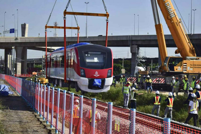 Bangkok Post - SRT sets rail bids timetable