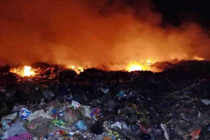 Bangkok Post - Garbage dump fire sends toxic smoke over Pak Chong