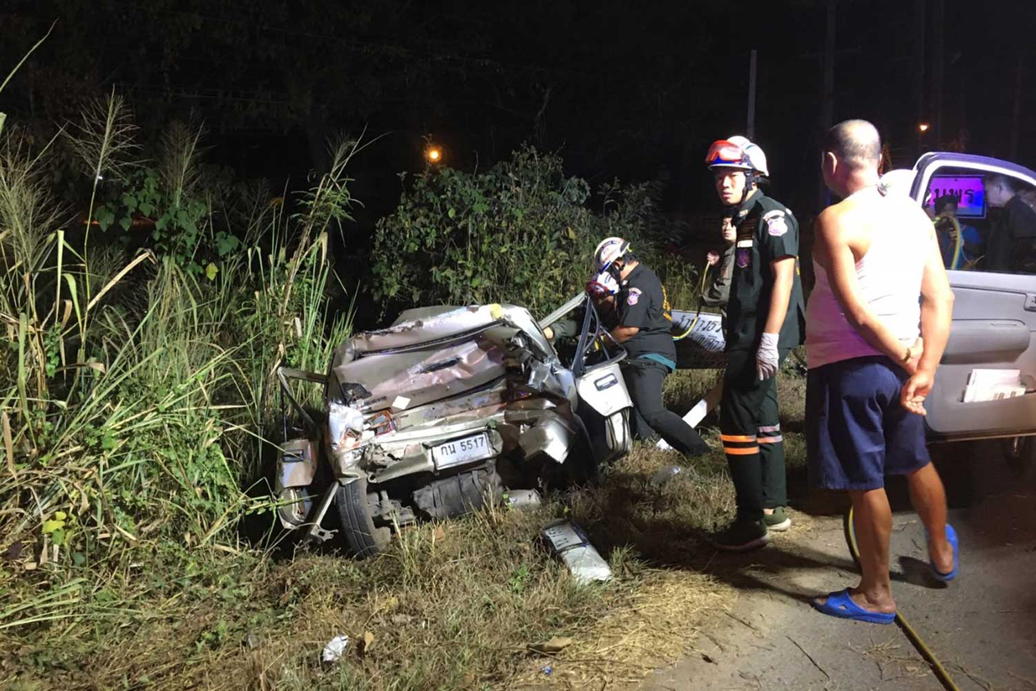 Bangkok Post - Car rear-ended, woman killed, husband injured