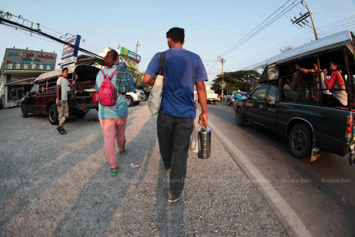 Bangkok Post - Cabinet gives green light to B1.9tn stimulus