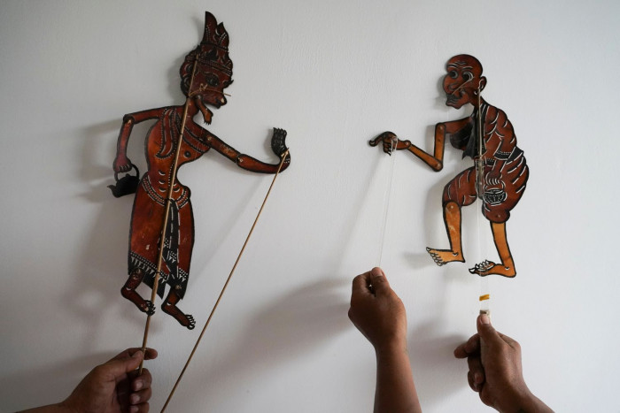 Bangkok Post - Curtain down on Cambodia shadow puppet theatre