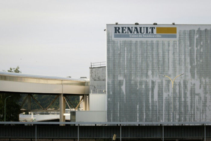Bangkok Post - Renault to cut 15,000 jobs in 2bn euro cost cutting plan