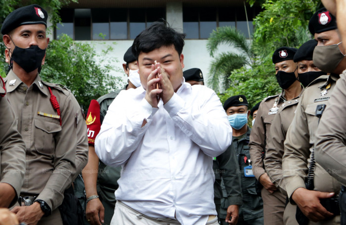 Bangkok Post - Parit gets bail but vows to keep speaking out