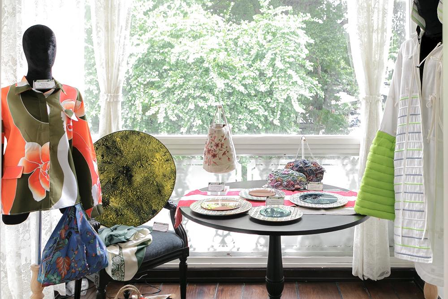 Bangkok Post - Local handicrafts with modern twist on show