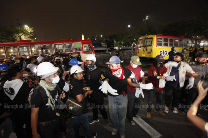 Bangkok Post - Union demands end to use of city buses to block protesters