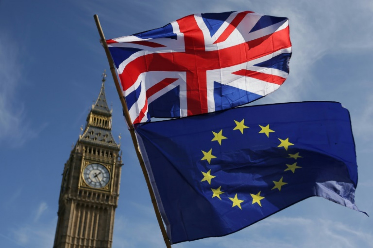 Bangkok Post - France threatens veto as Brexit talks stumble to line