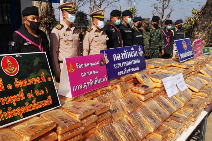 Bangkok Post Marijuana Seized On Mekong River Bank