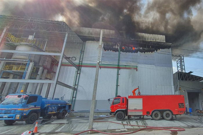 Bangkok Post - Rubber glove factory in South in flames