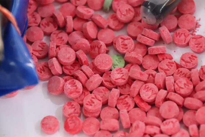 Bangkok Post - Trat duo held after 11.1m speed pills seized