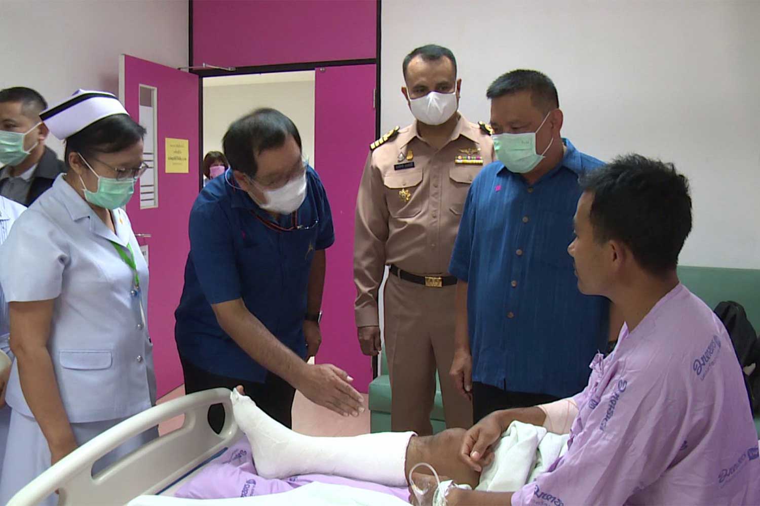 Bangkok Post - Fisheries boat rammed in night encounter, crew hurt