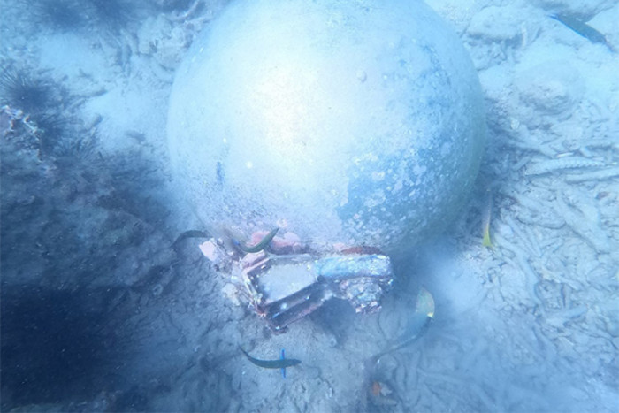 Bangkok Post - Underwater object found near Phuket not 'a bomb'