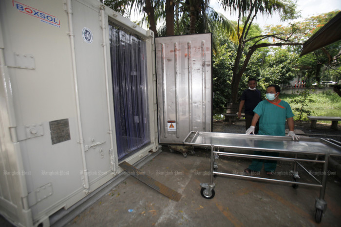 Bangkok Post - Hospital turns to containers for body storage