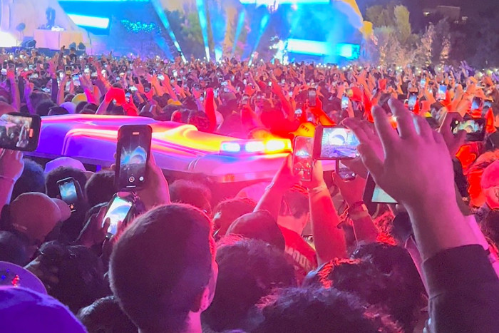 Bangkok Post - At least 8 die in crowd surge at Texas festival