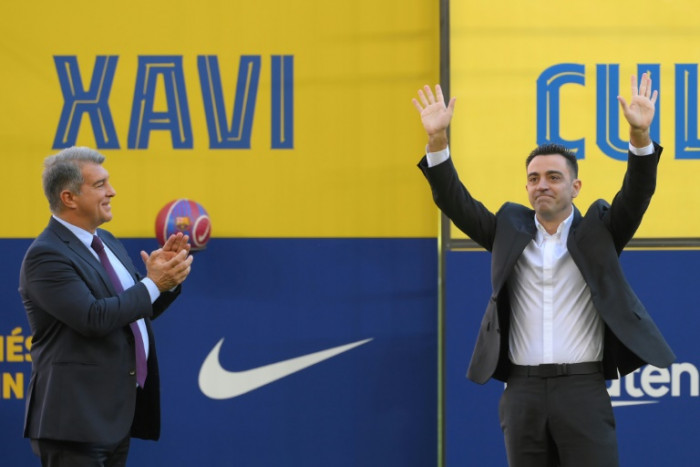Bangkok Post - Xavi unveiled as Barcelona coach to fans at Camp Nou