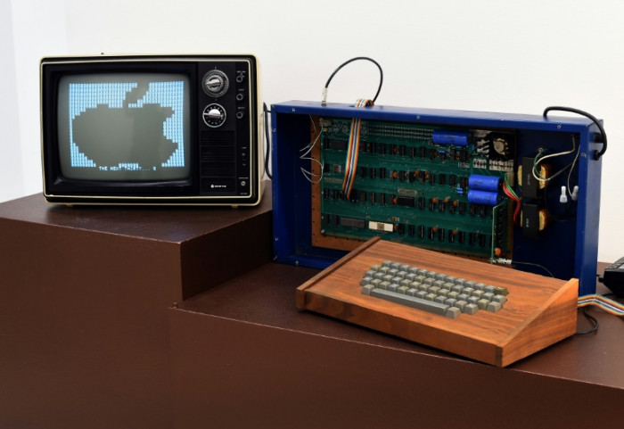 Bangkok Post - Original Apple computer built by Jobs and Wozniak to be ...