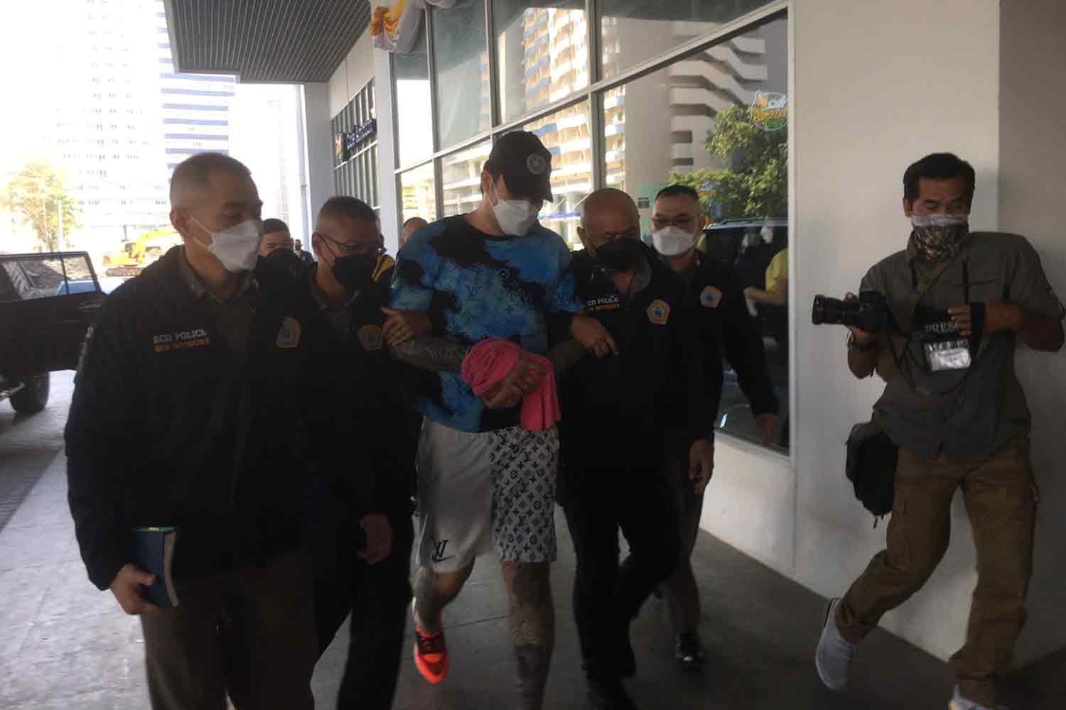 Bangkok Post - 'Former Yakuza gangster' re-arrested for medical glove fraud