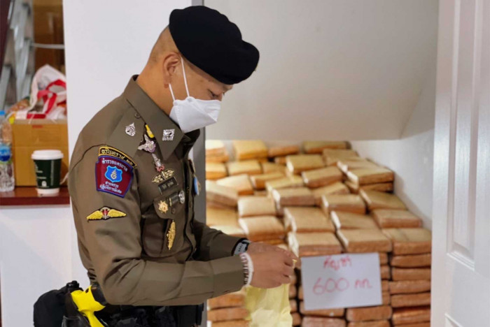 Bangkok Post - 600kg compressed marijuana seized, five arrested