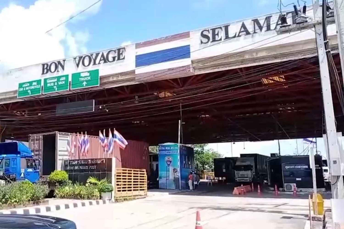 Bangkok Post - Southern border to reopen next month