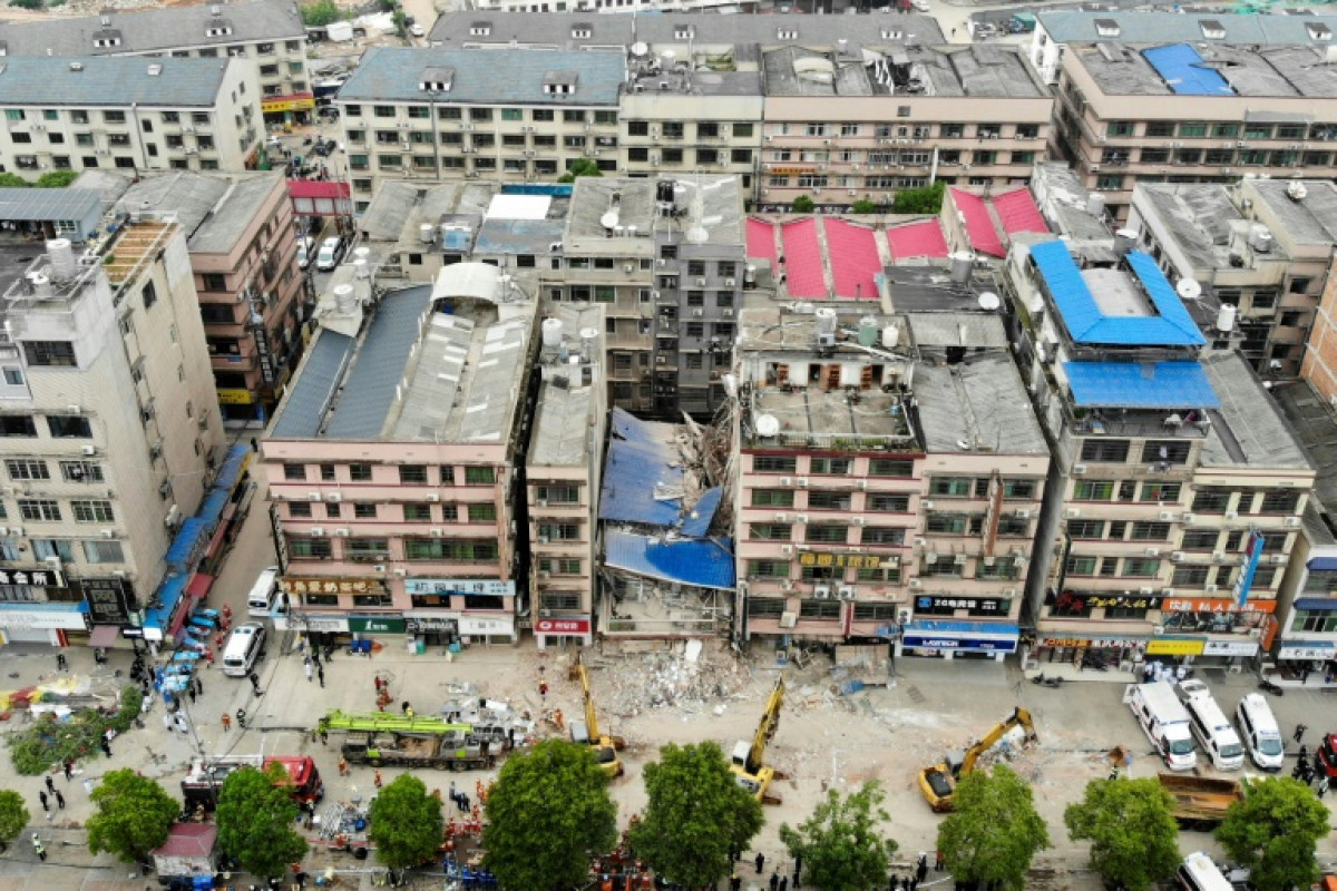 Bangkok Post - China building collapse death toll rises to 53