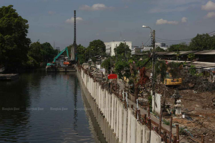 Bangkok Post - City Hall assures residents canal work is necessary