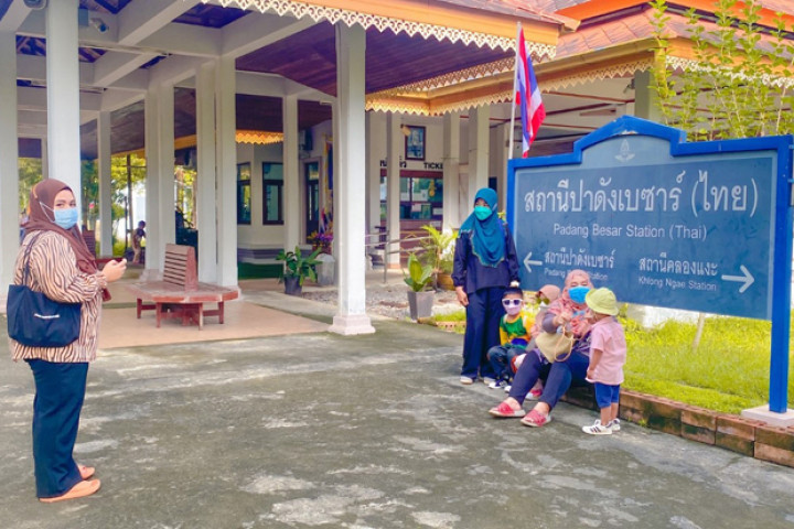 Bangkok Post - Hat Yai-Padang Besar train resumes after 2 years