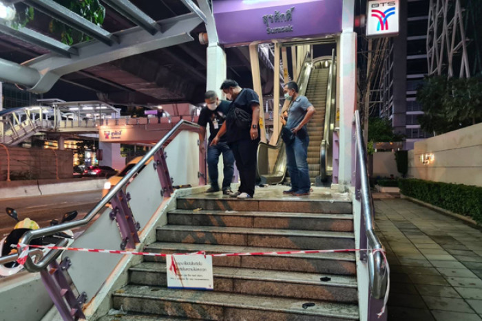 Bangkok Post - Dozens injured on Skytrain escalator in Bangkok