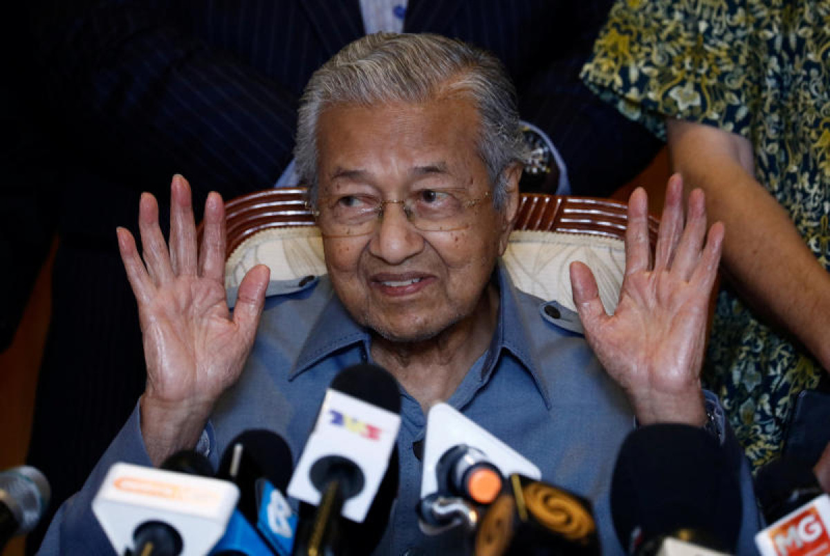 Bangkok Post - Malaysia's Mahathir fears Najib would walk free if graft ...