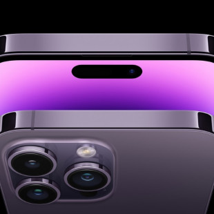 Apple's dynamic iPhone duo get bigger and better