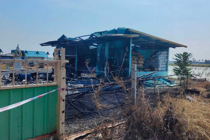 Bangkok Post - One killed, 3 burned in fireworks factory explosion