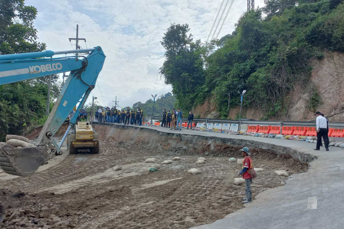Bangkok Post - Patong hill road to fully reopen Dec 25
