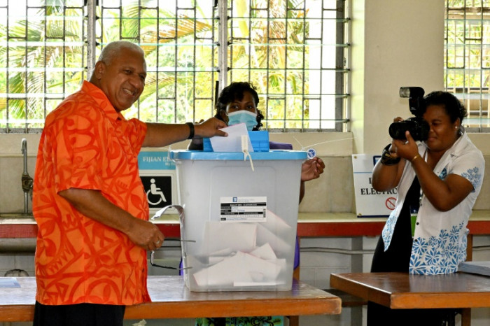 Bangkok Post - Fiji PM vows to respect result, as voting ends