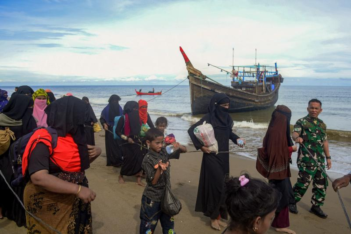 Bangkok Post - Rescue calls for boat stranded near Thailand holding 200 ...