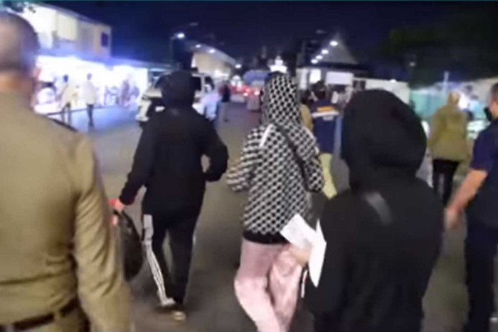 Bangkok Post - Thais rescued from call scammers after live-streaming for help