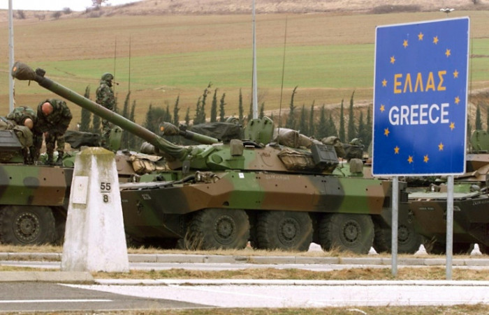 Bangkok Post - Macron promises 'first Western tanks' for Ukraine