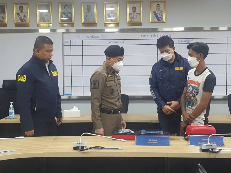 Bangkok Post - Rescue workers arrested for defibrillator thefts
