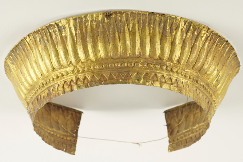 Bangkok Post - Trove of looted gold returns to Cambodia