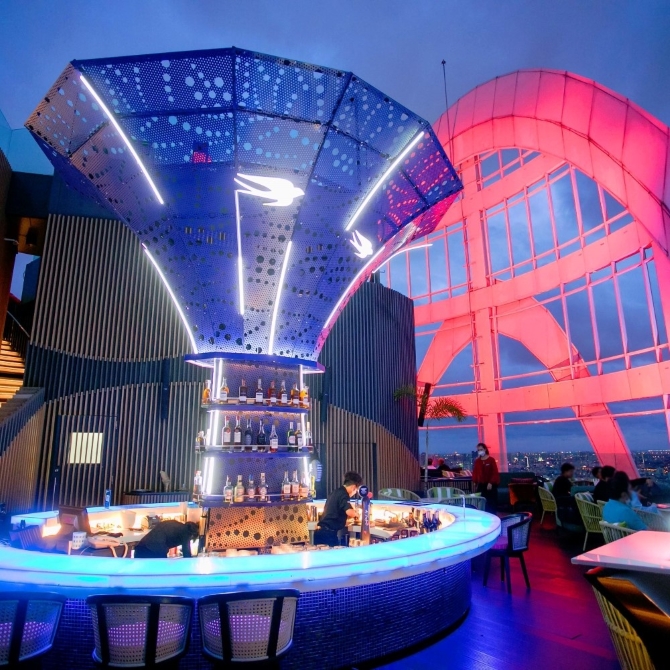 All-you-can-eat chocolate at sky-high Cocoa XO