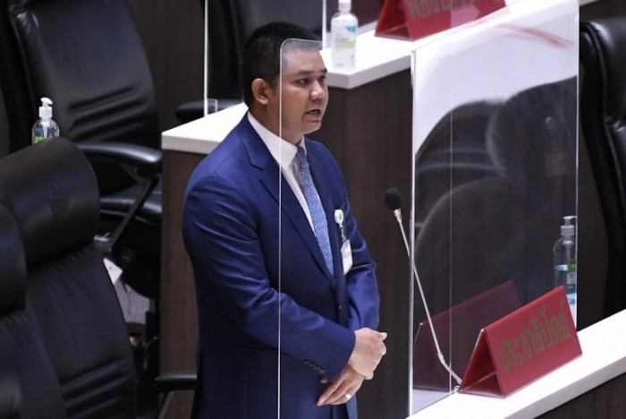 Bangkok Post - Senior Democrat 'sorry' for university slur