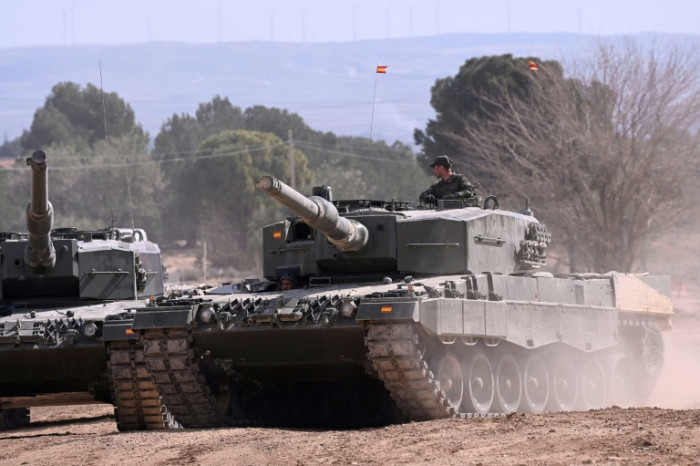 Bangkok Post - Ukraine troops wrap up Leopard tank training in Spain
