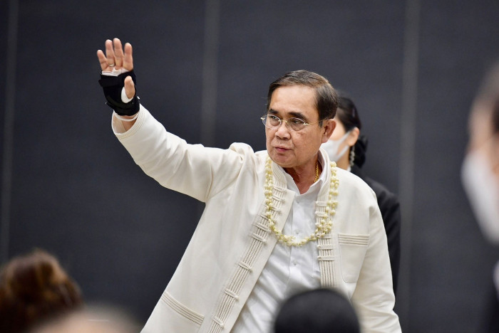 Bangkok Post - PM shrugs off waning popularity